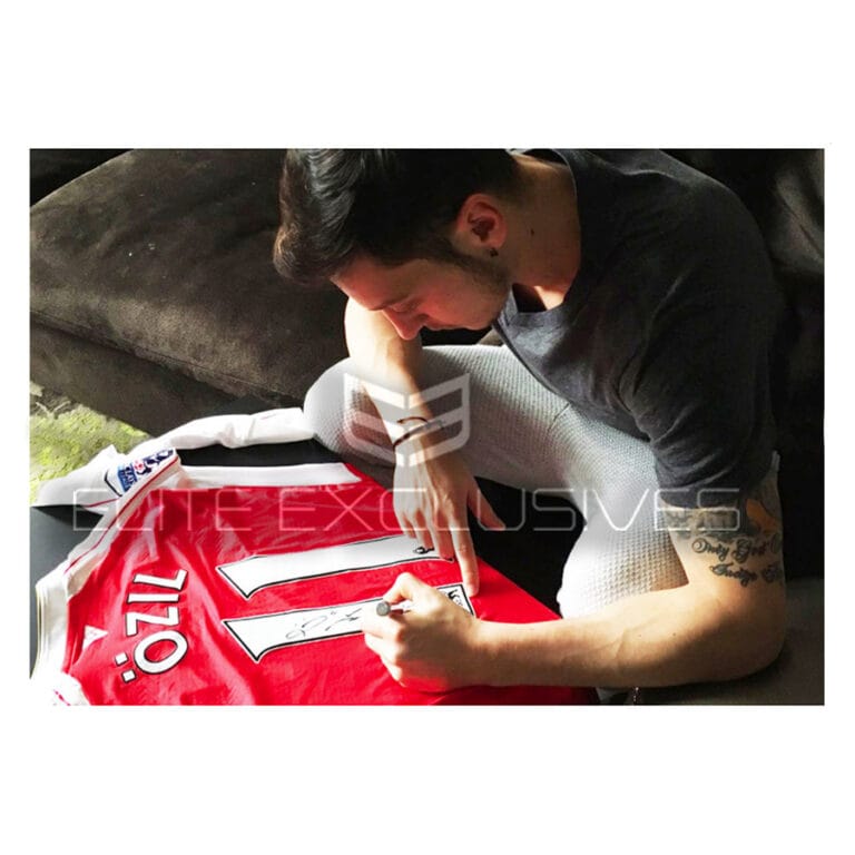 Mesut Özil Signed Match Worn Arsenal Shirt – Elite Exclusives